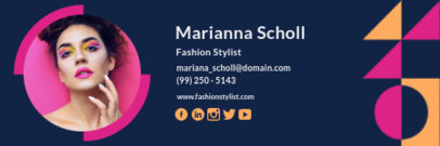 Placeit - Email Signature Template for a Data Analyst Featuring a Shape ...